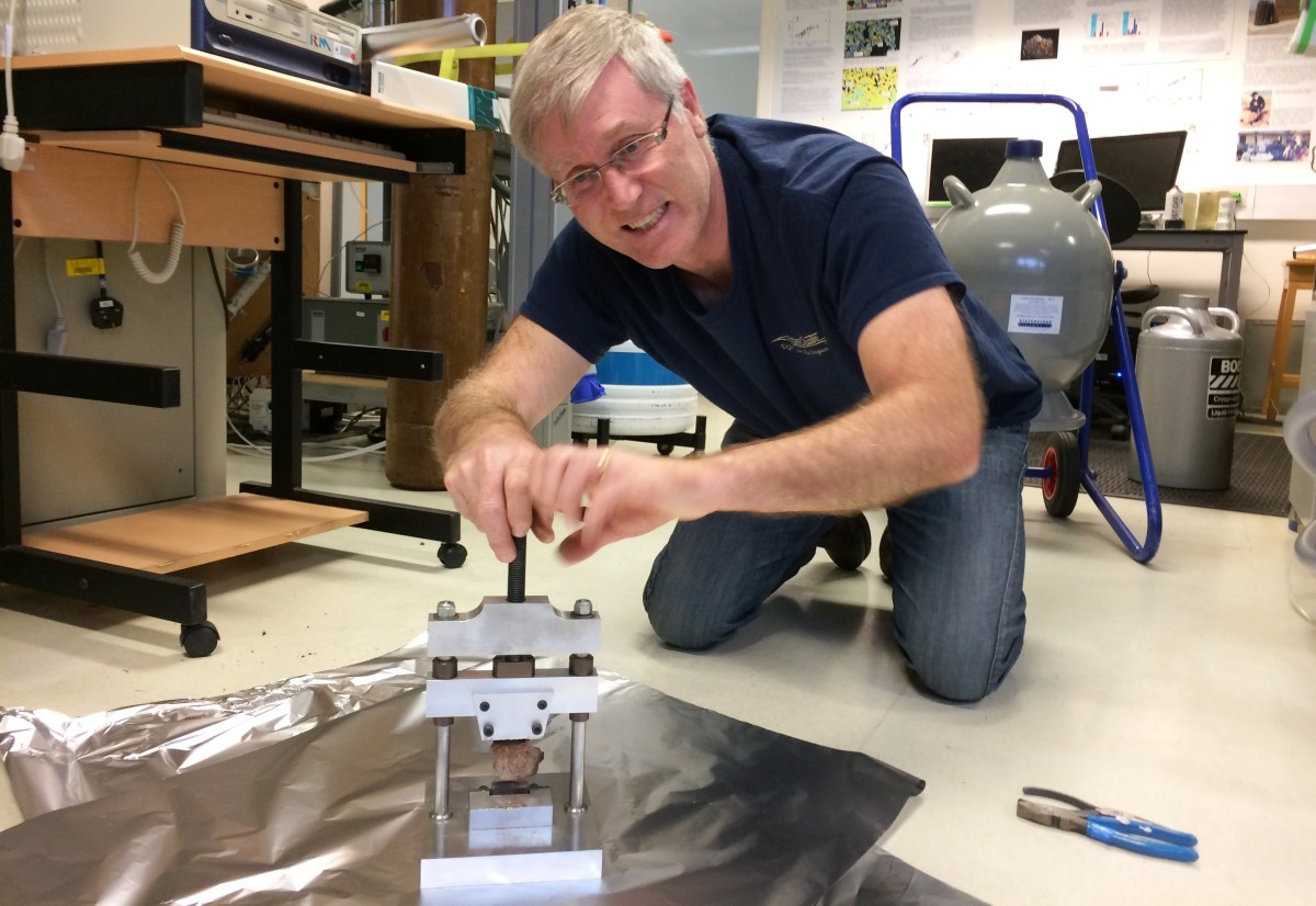 A not so tough week at the office | Meteorites: The Blog from the Final ...